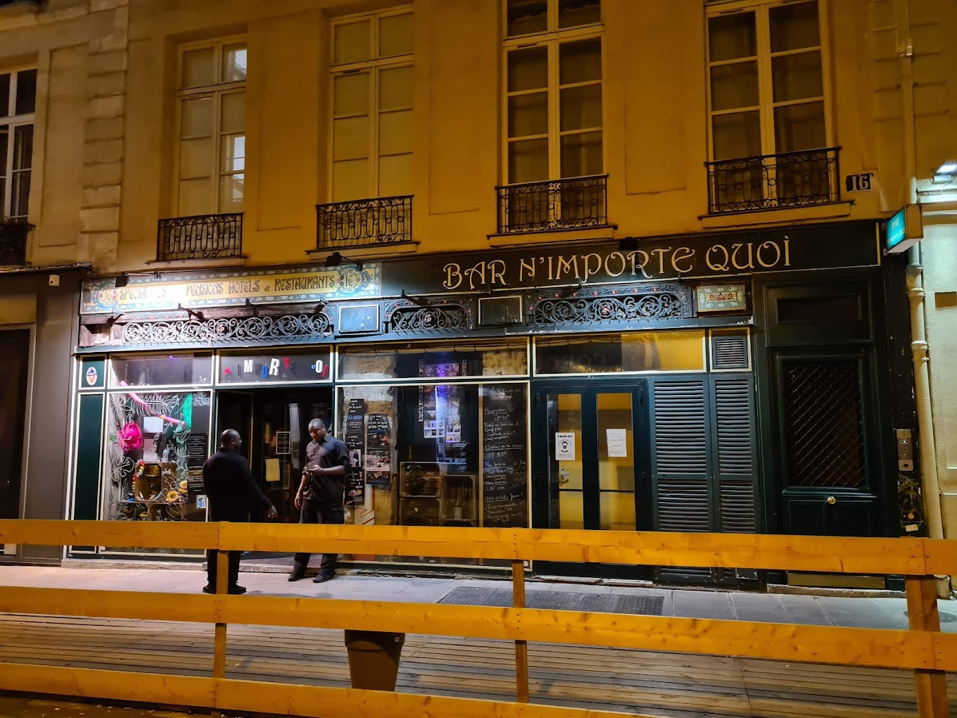 Top 10 des bars dansants de Paris | Les Petites Flèches